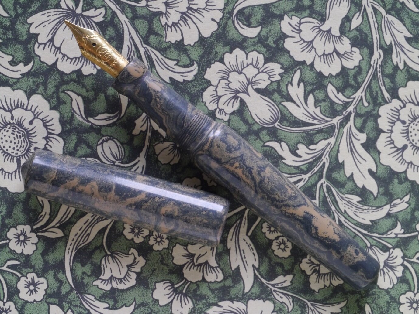 P12001443-3 Ranga Abhimanyu grey cream premium ebonite.jpg - FPN Image ...