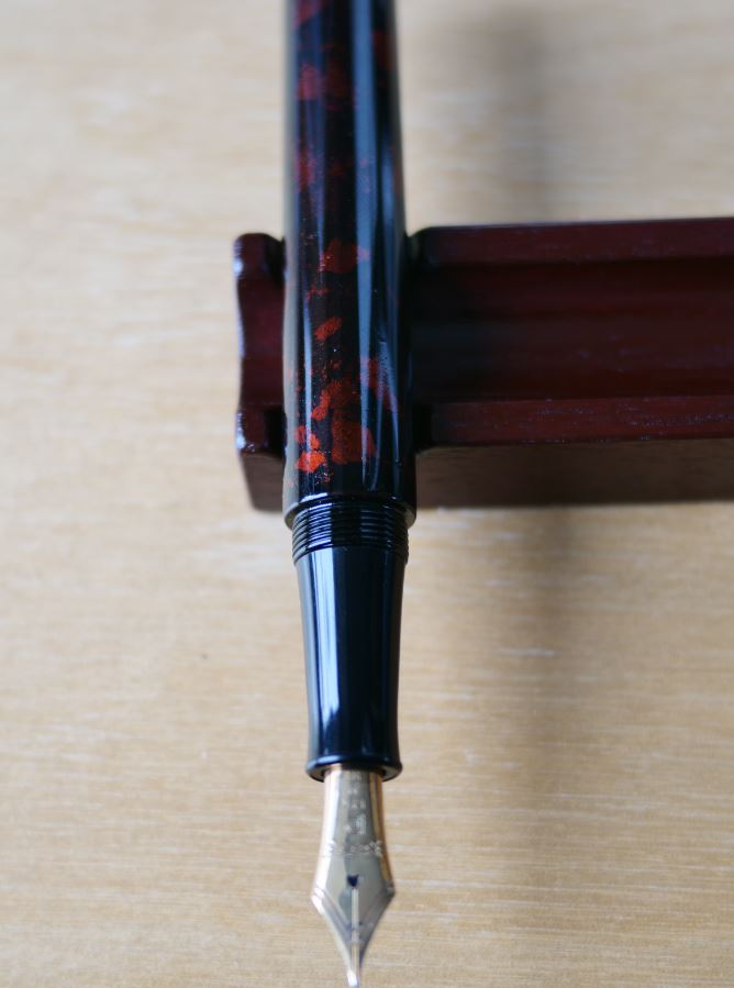 Platinum Gathered Installed On Gold Deco Tamenuri Urushi (+Ongoing ...