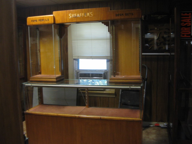 Vintage Sheaffer Show Case 1930's Id Help Requested - Sheaffer - The ...