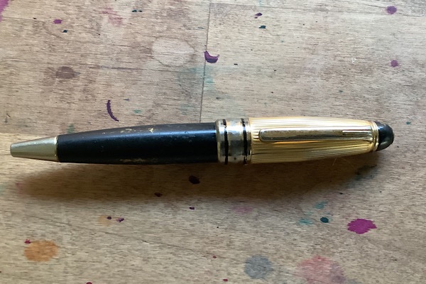 Help identifying ballpoint pen - It Writes, But It Is Not A Fountain ...